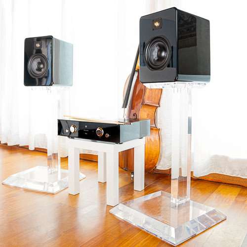 Universal Stands Clear Plexiglass