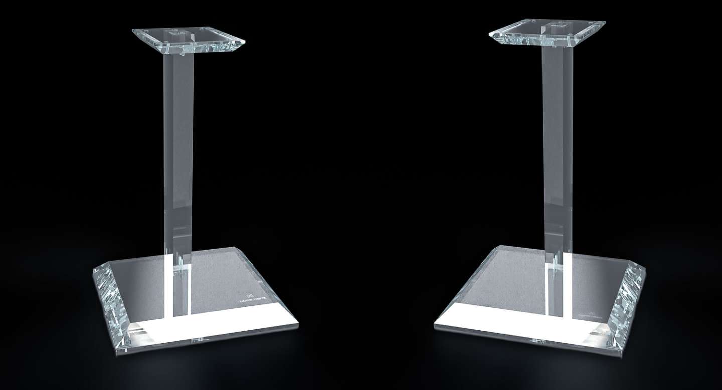 Universal Stands Clear Plexiglass